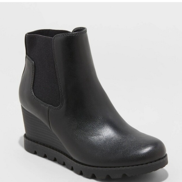 Universal Thread | Shoes | Nwt Universal Thread Linda Wedge Chelsea ...